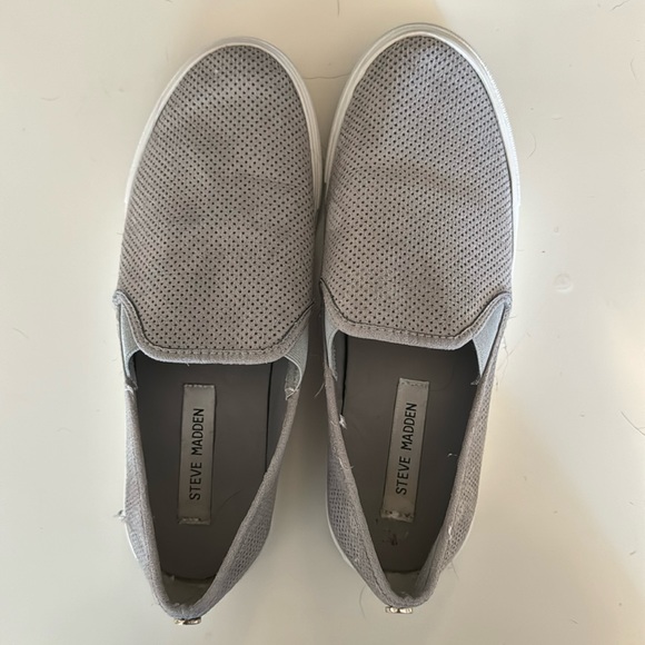 Steve Madden | Shoes | Steve Madden Grey Casual Sneakers | Poshmark